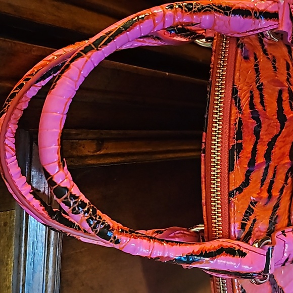 Brahmin | Bags | Brahmin Large Duxbury Hot Pink Feline Ombre Zebra ...